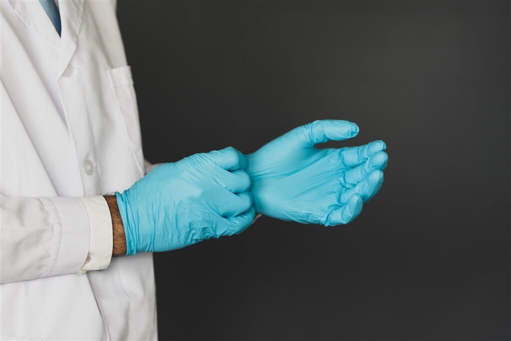 L'importance des gants médicaux dans la prévention des infections ...